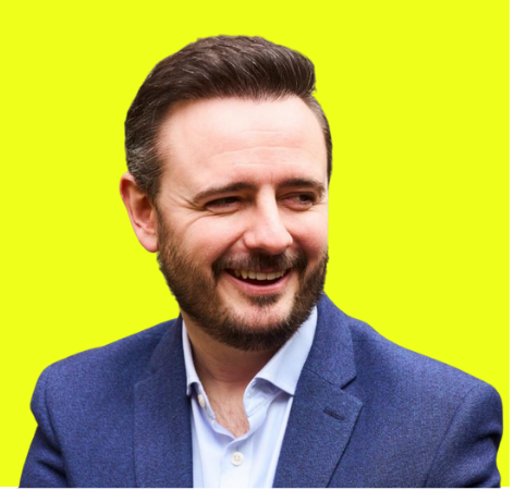Jamie Light headshot square – Barrett Coaching and Training